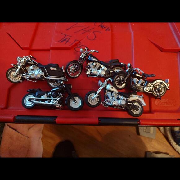 Other | Lot Of 5 Maisto Vintage Harley Davidson Motorcycle Diecast ...